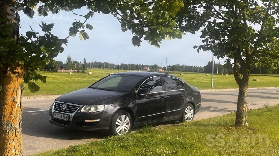 Brown Volkswagen Passat B6 2005 in Riga, with an engine capacity of 2.00 L and mileage of 271 thousand km for 1600 €, photo 1 on AUTOMOTO.COM.LV