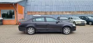 Brūns Volkswagen Passat B6 2005 Valmiera, ar dzinēja tilpumu 1.90 L un nobraukumu 253 tūkst. km par 1500 €, foto 3 vietnē AUTOMOTO.COM.LV