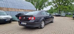 Brūns Volkswagen Passat B6 2005 Valmiera, ar dzinēja tilpumu 1.90 L un nobraukumu 253 tūkst. km par 1500 €, foto 4 vietnē AUTOMOTO.COM.LV