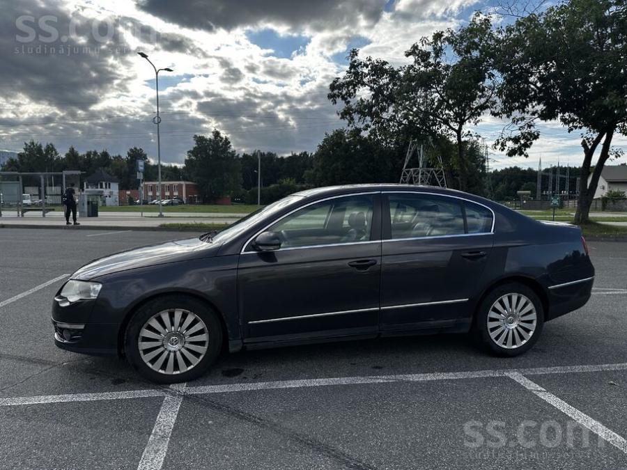 Brown Volkswagen Passat B6 2005 in Riga, with an engine capacity of 2.00 L and mileage of 316 thousand km for 1350 €, photo 3 on AUTOMOTO.COM.LV