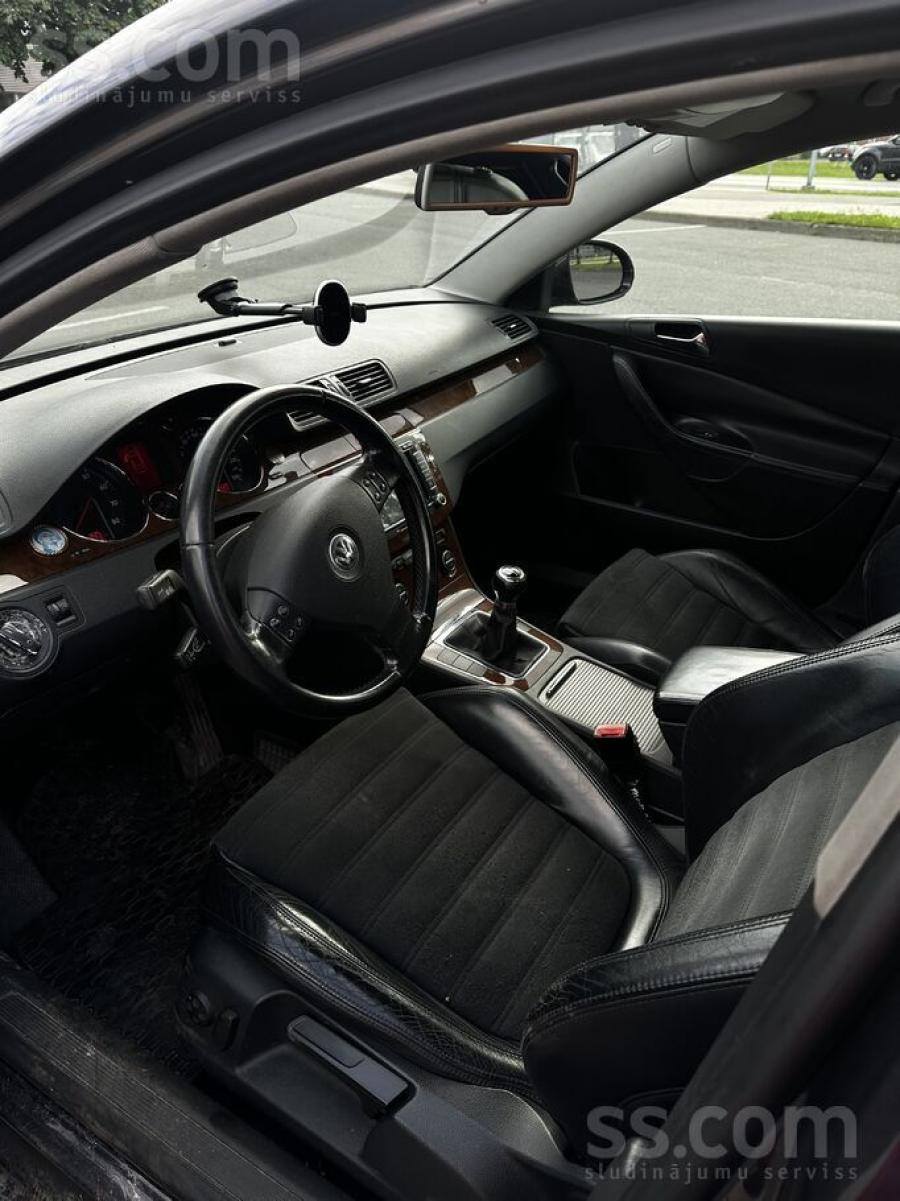 Brown Volkswagen Passat B6 2005 in Riga, with an engine capacity of 2.00 L and mileage of 316 thousand km for 1350 €, photo 10 on AUTOMOTO.COM.LV