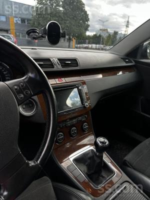 Brown Volkswagen Passat B6 2005 in Riga, with an engine capacity of 2.00 L and mileage of 316 thousand km for 1350 €, photo 12 on AUTOMOTO.COM.LV