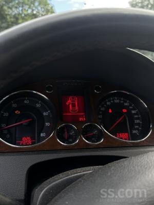 Brown Volkswagen Passat B6 2005 in Riga, with an engine capacity of 2.00 L and mileage of 316 thousand km for 1350 €, photo 13 on AUTOMOTO.COM.LV