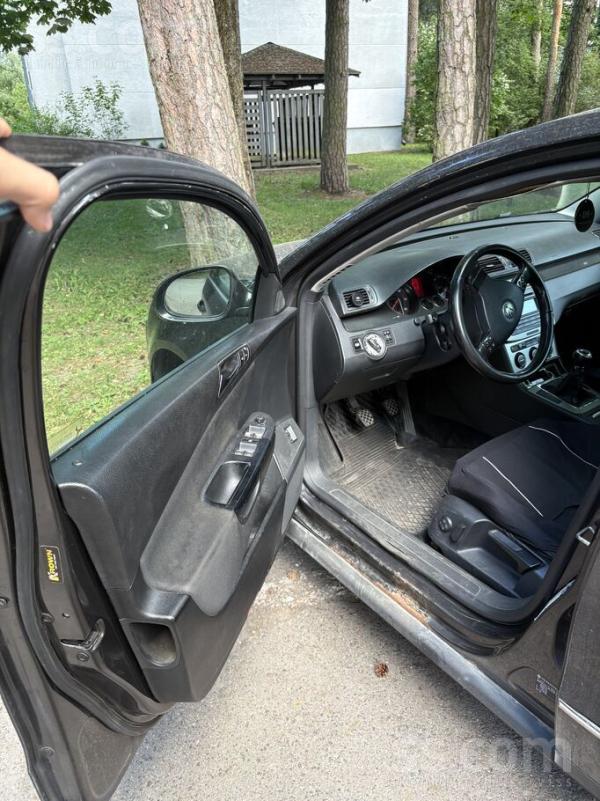 Brūns Volkswagen Passat B6 2006 Jūrmala, ar dzinēja tilpumu 2.00 L un nobraukumu 337 tūkst. km par 500 €, foto 3 vietnē AUTOMOTO.COM.LV