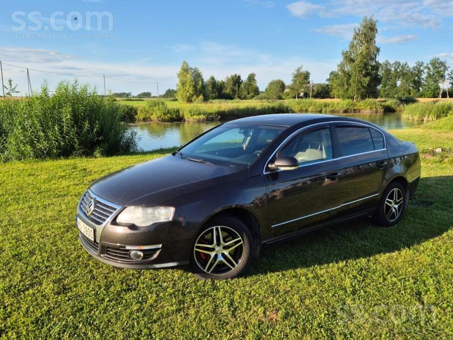 Brown Volkswagen Passat B6 2007 in Ventspils, with an engine capacity of 2.00 L and mileage of 284 thousand km for 2700 €, photo 1 on AUTOMOTO.COM.LV