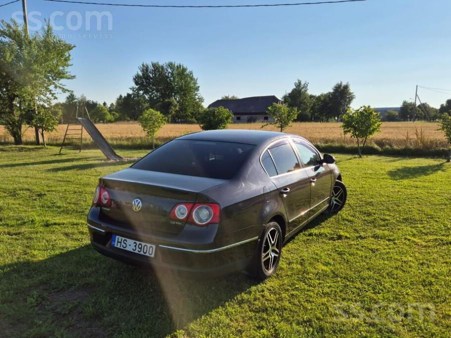 Brown Volkswagen Passat B6 2007 in Ventspils, with an engine capacity of 2.00 L and mileage of 284 thousand km for 2700 €, photo 5 on AUTOMOTO.COM.LV