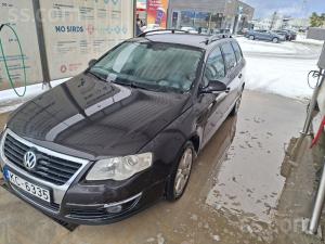Brown Volkswagen Passat B6 2006 in Liepaja, with an engine capacity of 2.00 L and mileage of 418 thousand km for 1350 €, photo 7 on AUTOMOTO.COM.LV
