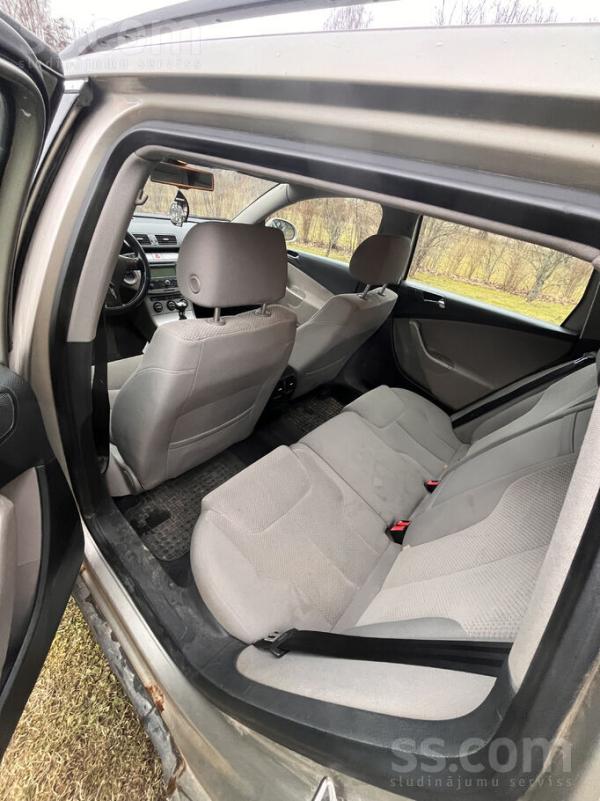 Brūns Volkswagen Passat B6 2006 Valmiera, ar dzinēja tilpumu 1.90 L un nobraukumu 330 tūkst. km par 990 €, foto 10 vietnē AUTOMOTO.COM.LV