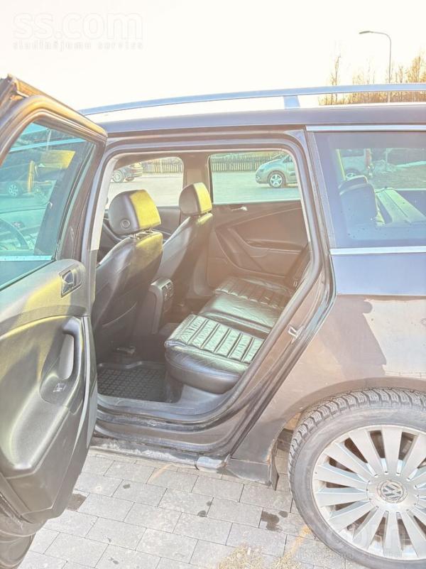 Brown Volkswagen Passat B6 2006 in Rezekne, with an engine capacity of 2.00 L and mileage of 430 thousand km for 1400 €, photo 8 on AUTOMOTO.COM.LV
