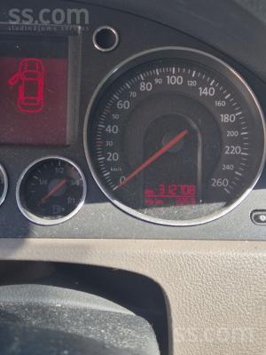 Brūns Volkswagen Passat B6 2006 Daugavpils, ar dzinēja tilpumu 2.00 L un nobraukumu 313 tūkst. km par 950 €, foto 9 vietnē AUTOMOTO.COM.LV