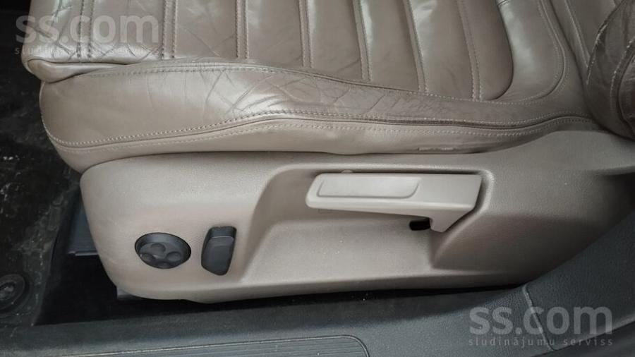 Brūns Volkswagen Passat B6 2006 Rīga, ar dzinēja tilpumu 1.90 L un nobraukumu 274 tūkst. km par 1977 €, foto 13 vietnē AUTOMOTO.COM.LV