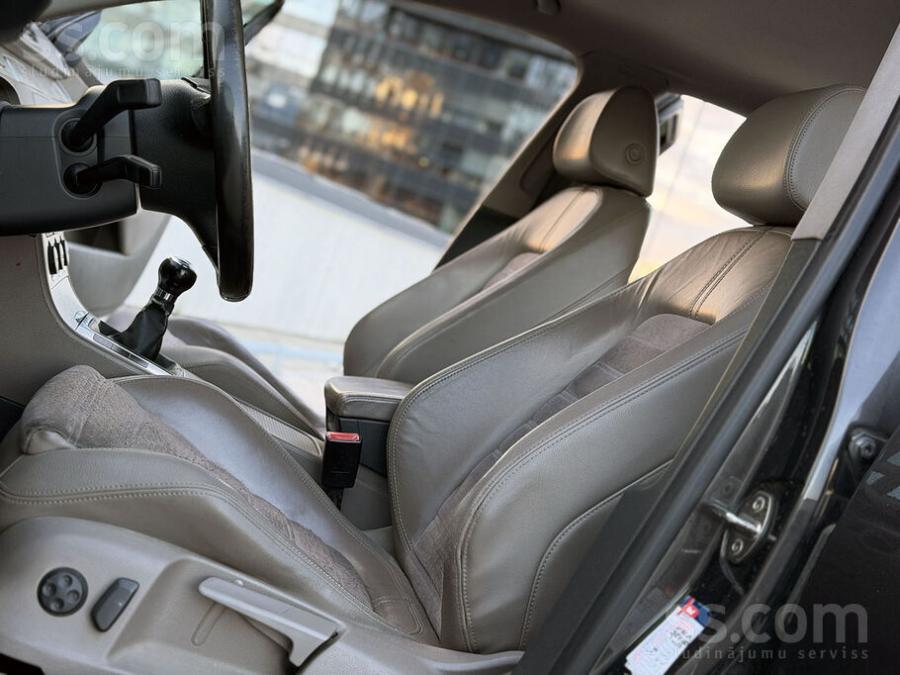 Brūns Volkswagen Passat B6 2007 Rīga, ar dzinēja tilpumu 2.00 L un nobraukumu 306 tūkst. km par 1690 €, foto 11 vietnē AUTOMOTO.COM.LV