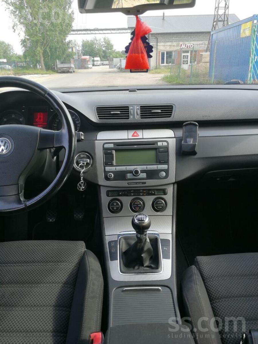 Brūns Volkswagen Passat B6 2007 Bauska, ar dzinēja tilpumu 2.00 L un nobraukumu 312 tūkst. km par 2500 €, foto 13 vietnē AUTOMOTO.COM.LV
