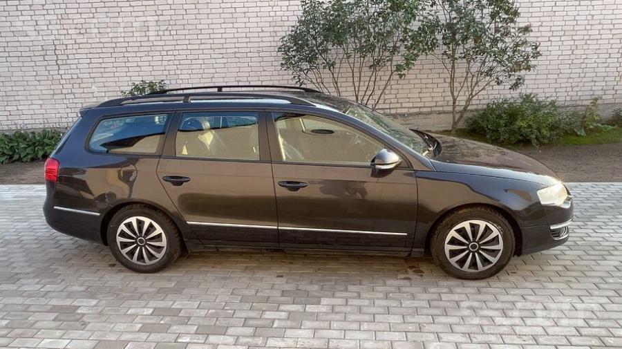 Brūns Volkswagen Passat B6 2007 Daugavpils, ar dzinēja tilpumu 1.90 L un nobraukumu 390 tūkst. km par 890 €, foto 4 vietnē AUTOMOTO.COM.LV