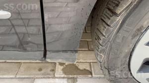 Brūns Volkswagen Passat B6 2007 Daugavpils, ar dzinēja tilpumu 1.90 L un nobraukumu 390 tūkst. km par 890 €, foto 13 vietnē AUTOMOTO.COM.LV