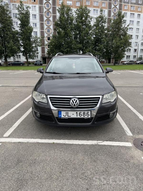 Brown Volkswagen Passat B6 2007 in Riga, with an engine capacity of 2.00 L and mileage of 338 thousand km for 1600 €, photo 1 on AUTOMOTO.COM.LV