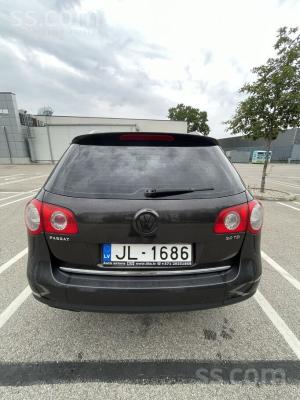 Brown Volkswagen Passat B6 2007 in Riga, with an engine capacity of 2.00 L and mileage of 338 thousand km for 1600 €, photo 5 on AUTOMOTO.COM.LV