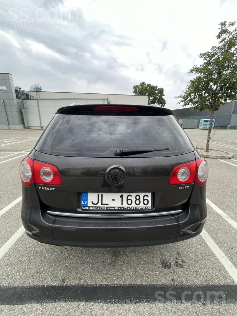 Brown Volkswagen Passat B6 2007 in Riga, with an engine capacity of 2.00 L and mileage of 338 thousand km for 1600 €, photo 5 on AUTOMOTO.COM.LV
