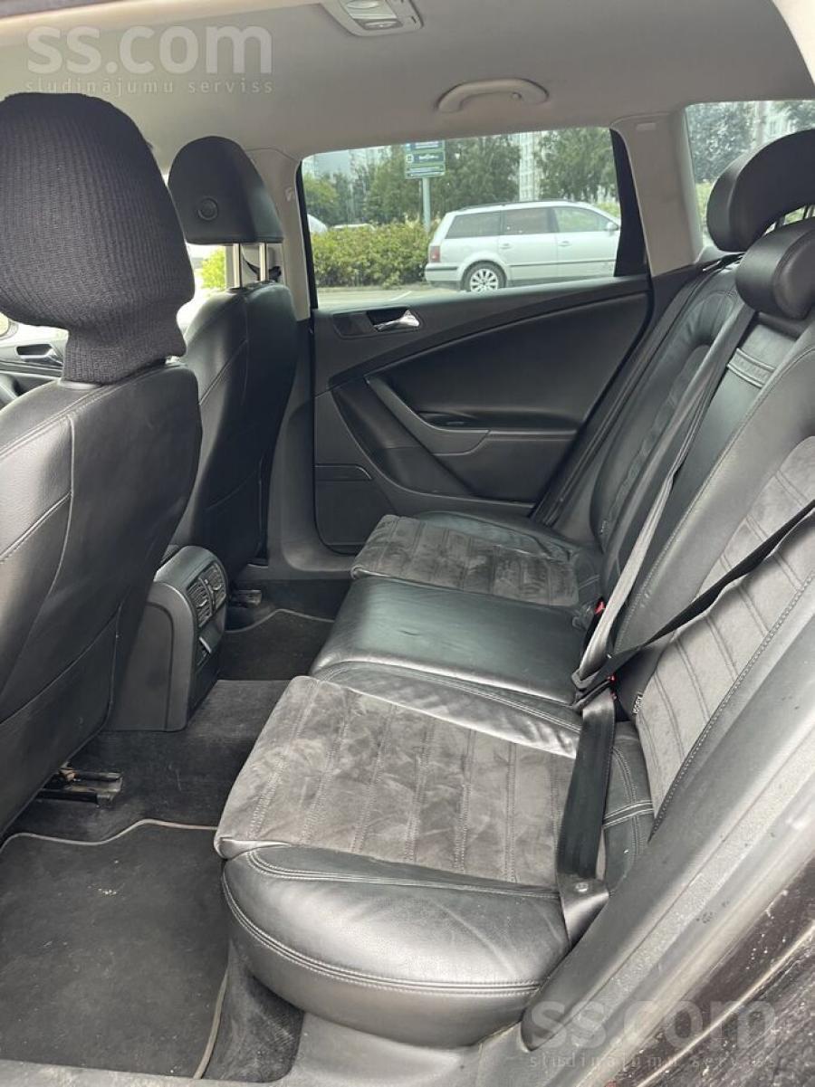 Brown Volkswagen Passat B6 2007 in Riga, with an engine capacity of 2.00 L and mileage of 338 thousand km for 1600 €, photo 10 on AUTOMOTO.COM.LV