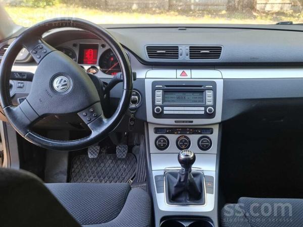 Brūns Volkswagen Passat B6 2008 Rīga, ar dzinēja tilpumu 2.00 L un nobraukumu 246 tūkst. km par 1950 €, foto 7 vietnē AUTOMOTO.COM.LV