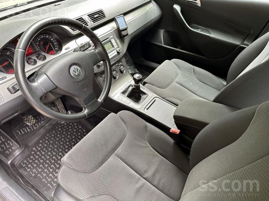 Brūns Volkswagen Passat B6 2008 Rīga, ar dzinēja tilpumu 1.90 L un nobraukumu 320 tūkst. km par 3500 €, foto 11 vietnē AUTOMOTO.COM.LV