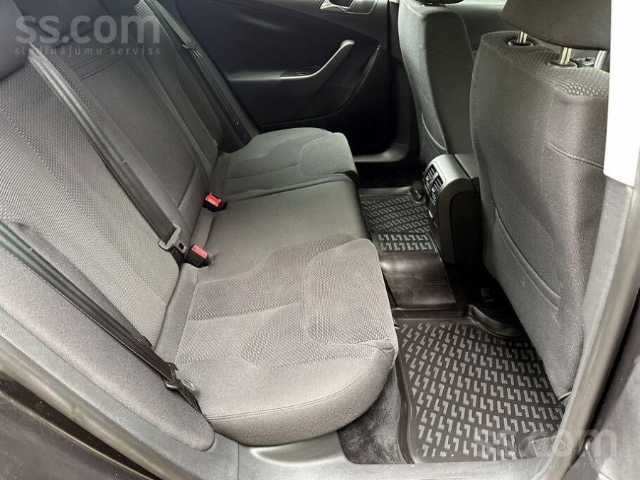 Brūns Volkswagen Passat B6 2008 Rīga, ar dzinēja tilpumu 1.90 L un nobraukumu 320 tūkst. km par 3500 €, foto 14 vietnē AUTOMOTO.COM.LV