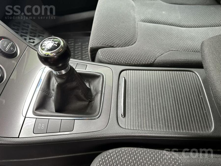 Brūns Volkswagen Passat B6 2008 Rīga, ar dzinēja tilpumu 1.90 L un nobraukumu 320 tūkst. km par 3500 €, foto 19 vietnē AUTOMOTO.COM.LV