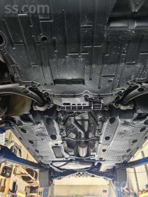 Brūns Volkswagen Passat B6 2008 Rīga, ar dzinēja tilpumu 1.90 L un nobraukumu 320 tūkst. km par 3500 €, foto 28 vietnē AUTOMOTO.COM.LV