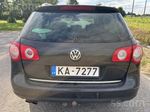 Brown Volkswagen Passat B6 2008 in Riga, with an engine capacity of 2.00 L and mileage of 366 thousand km for 1400 €, photo 6 on AUTOMOTO.COM.LV
