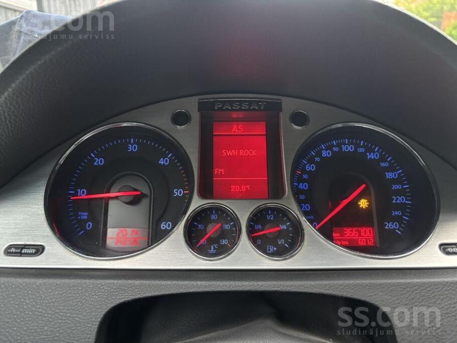 Brown Volkswagen Passat B6 2008 in Riga, with an engine capacity of 2.00 L and mileage of 366 thousand km for 1400 €, photo 11 on AUTOMOTO.COM.LV