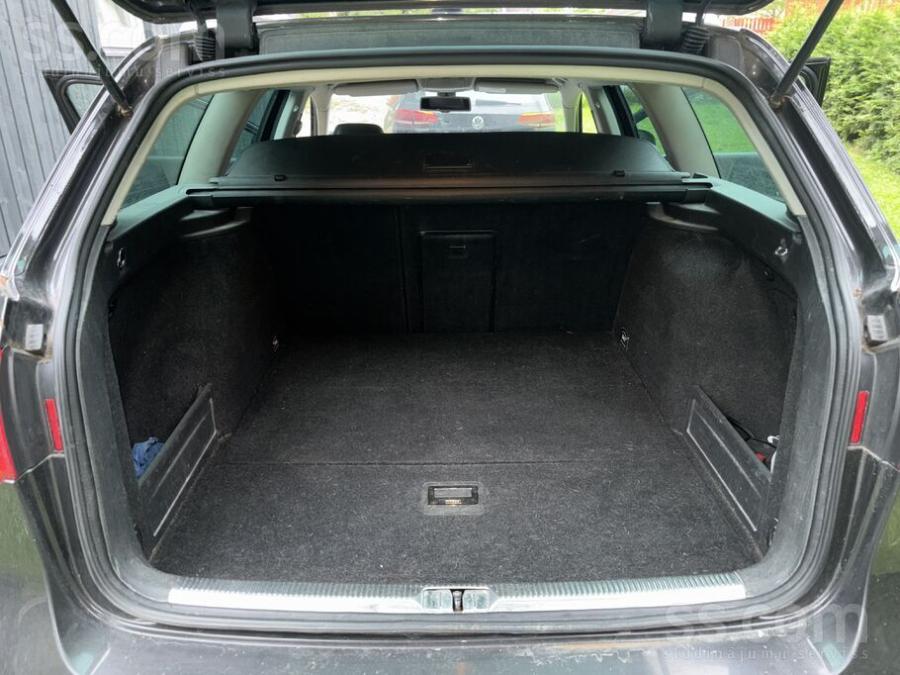 Brown Volkswagen Passat B6 2008 in Riga, with an engine capacity of 2.00 L and mileage of 366 thousand km for 1400 €, photo 12 on AUTOMOTO.COM.LV