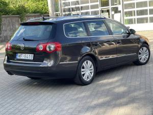 Brūns Volkswagen Passat B6 2009 Jūrmala, ar dzinēja tilpumu 2.00 L un nobraukumu 326 tūkst. km par 2650 €, foto 13 vietnē AUTOMOTO.COM.LV