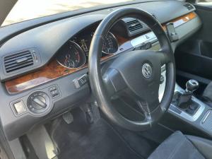 Brūns Volkswagen Passat B6 2009 Jūrmala, ar dzinēja tilpumu 2.00 L un nobraukumu 326 tūkst. km par 2650 €, foto 19 vietnē AUTOMOTO.COM.LV
