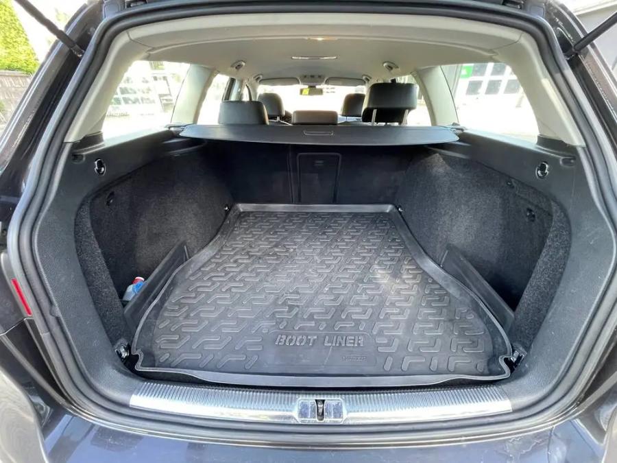 Brūns Volkswagen Passat B6 2009 Jūrmala, ar dzinēja tilpumu 2.00 L un nobraukumu 326 tūkst. km par 2650 €, foto 22 vietnē AUTOMOTO.COM.LV