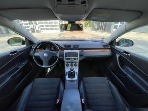 Brūns Volkswagen Passat B6 2009 Jūrmala, ar dzinēja tilpumu 2.00 L un nobraukumu 326 tūkst. km par 2650 €, foto 25 vietnē AUTOMOTO.COM.LV