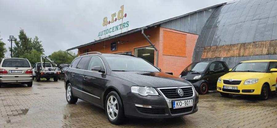 Brūns Volkswagen Passat B6 2010 Valmiera, ar dzinēja tilpumu 2.00 L un nobraukumu 336 tūkst. km par 1450 €, foto 1 vietnē AUTOMOTO.COM.LV