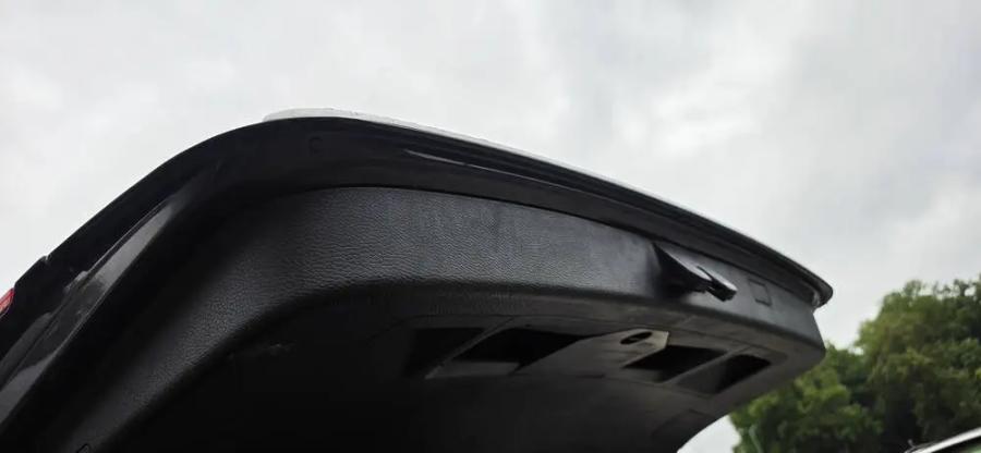 Brūns Volkswagen Passat B6 2010 Valmiera, ar dzinēja tilpumu 2.00 L un nobraukumu 336 tūkst. km par 1450 €, foto 9 vietnē AUTOMOTO.COM.LV