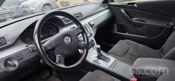 Brown Volkswagen Passat B6 2010 in Valmiera, with an engine capacity of 2.00 L and mileage of 336 thousand km for 1450 €, photo 11 on AUTOMOTO.COM.LV
