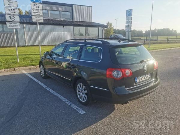 Zaļš Volkswagen Passat B6 2006 Cēsis, ar dzinēja tilpumu 2.00 L un nobraukumu 396 tūkst. km par 1400 €, foto 4 vietnē AUTOMOTO.COM.LV