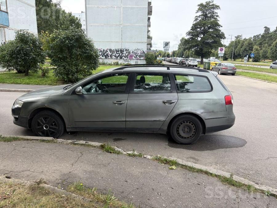 Zaļš Volkswagen Passat B6 2009 Rīga, ar dzinēja tilpumu 2.00 L un nobraukumu 400 tūkst. km par 500 €, foto 5 vietnē AUTOMOTO.COM.LV