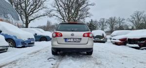 Grey Volkswagen Passat B6 2006 in Valmiera, with an engine capacity of 2.00 L and mileage of 307 thousand km for 2150 €, photo 5 on AUTOMOTO.COM.LV