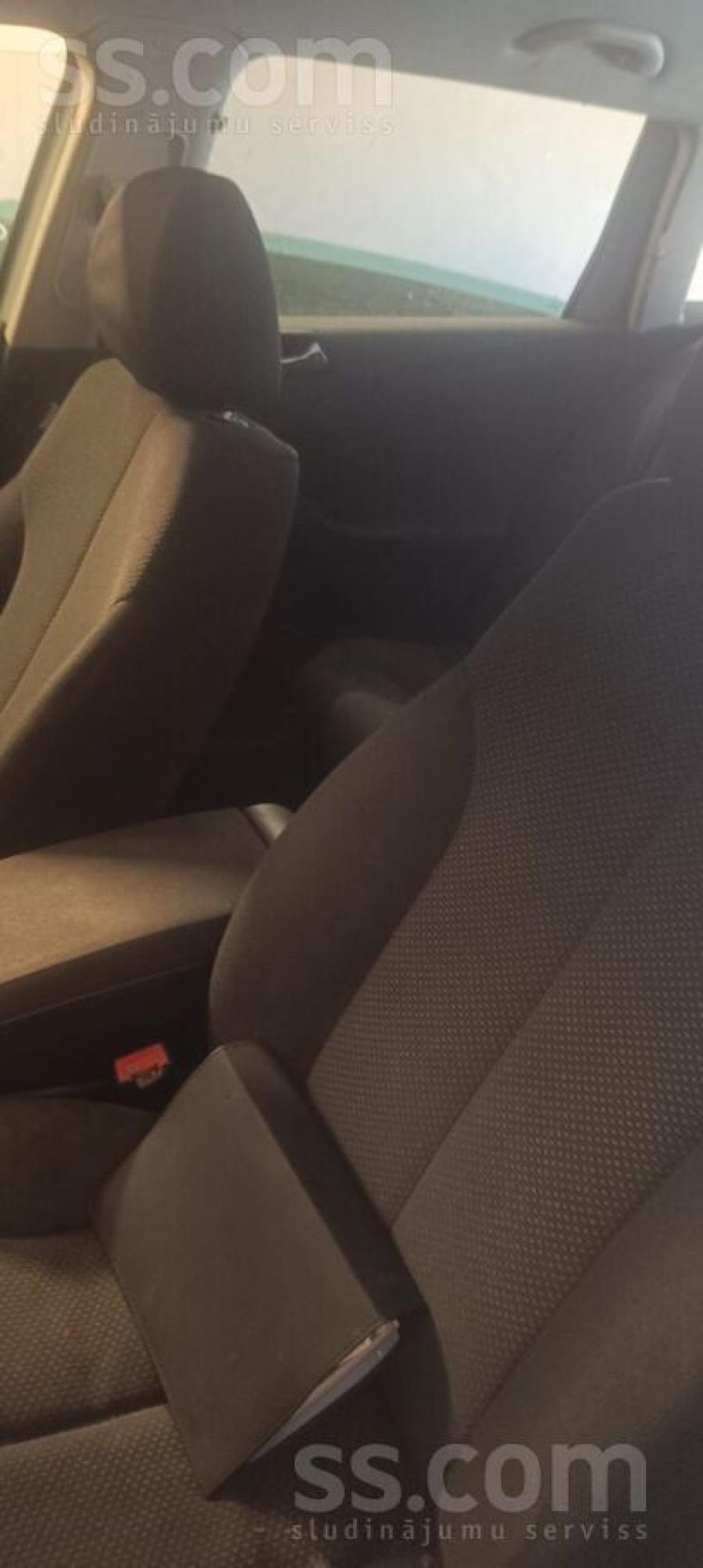 Pelēks Volkswagen Passat B6 2008 Rīga, ar dzinēja tilpumu 2.00 L un nobraukumu 370 tūkst. km par 850 €, foto 6 vietnē AUTOMOTO.COM.LV