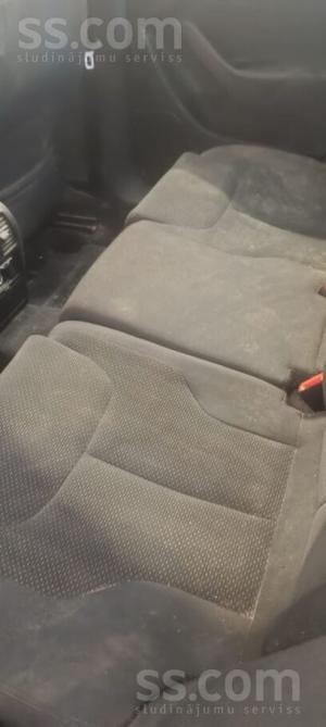Pelēks Volkswagen Passat B6 2008 Rīga, ar dzinēja tilpumu 2.00 L un nobraukumu 370 tūkst. km par 850 €, foto 9 vietnē AUTOMOTO.COM.LV