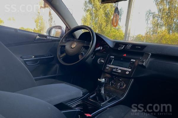 Pelēks Volkswagen Passat B6 2007 Ventspils, ar dzinēja tilpumu 2.00 L un nobraukumu 440 tūkst. km par 1300 €, foto 6 vietnē AUTOMOTO.COM.LV