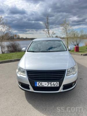 Grey Volkswagen Passat B6 2005 in Riga, with an engine capacity of 1.60 L and mileage of 159 thousand km for 3900 €, photo 3 on AUTOMOTO.COM.LV