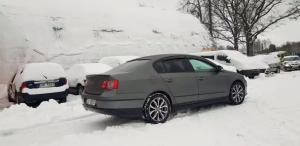 Pelēks Volkswagen Passat B6 2005 Valmiera, ar dzinēja tilpumu 1.90 L un nobraukumu 390 tūkst. km par 2200 €, foto 4 vietnē AUTOMOTO.COM.LV
