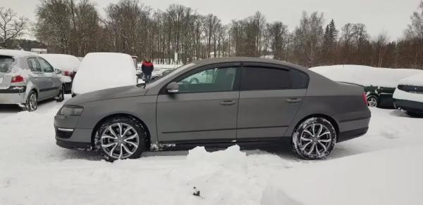 Pelēks Volkswagen Passat B6 2005 Valmiera, ar dzinēja tilpumu 1.90 L un nobraukumu 390 tūkst. km par 2200 €, foto 6 vietnē AUTOMOTO.COM.LV
