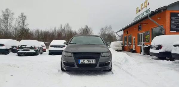 Pelēks Volkswagen Passat B6 2005 Valmiera, ar dzinēja tilpumu 1.90 L un nobraukumu 390 tūkst. km par 2200 €, foto 8 vietnē AUTOMOTO.COM.LV