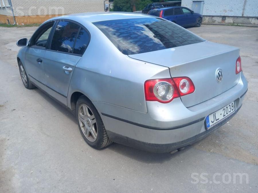 Pelēks Volkswagen Passat B6 2005 Dobele, ar dzinēja tilpumu 2.00 L un nobraukumu 382 tūkst. km par 1400 €, foto 4 vietnē AUTOMOTO.COM.LV