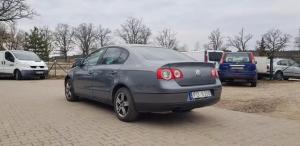 Pelēks Volkswagen Passat B6 2005 Valmiera, ar dzinēja tilpumu 2.00 L un nobraukumu 357 tūkst. km par 1650 €, foto 6 vietnē AUTOMOTO.COM.LV